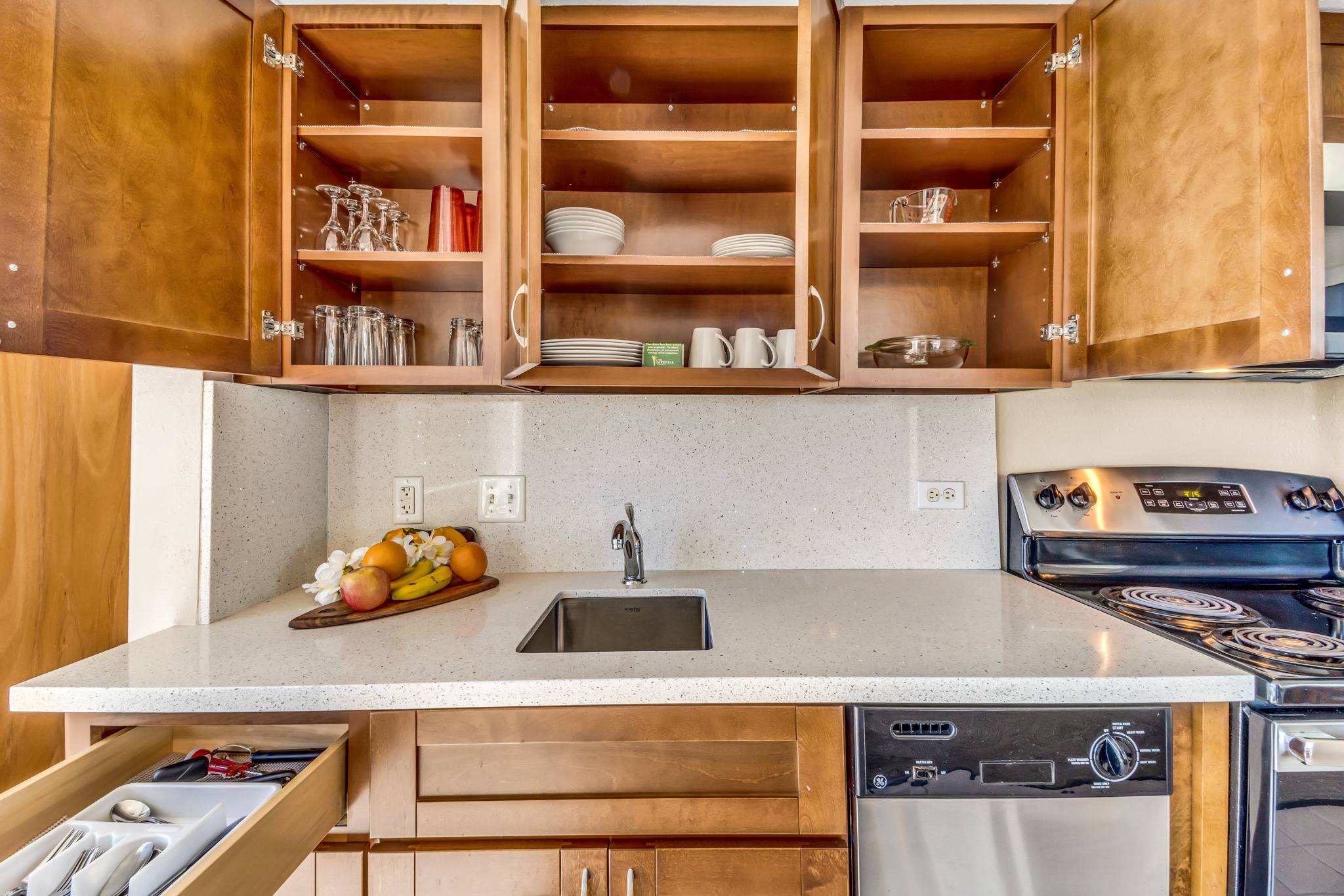 Koa_kitchen_compressed_under_500KB | The Imperial Hawaii Resort